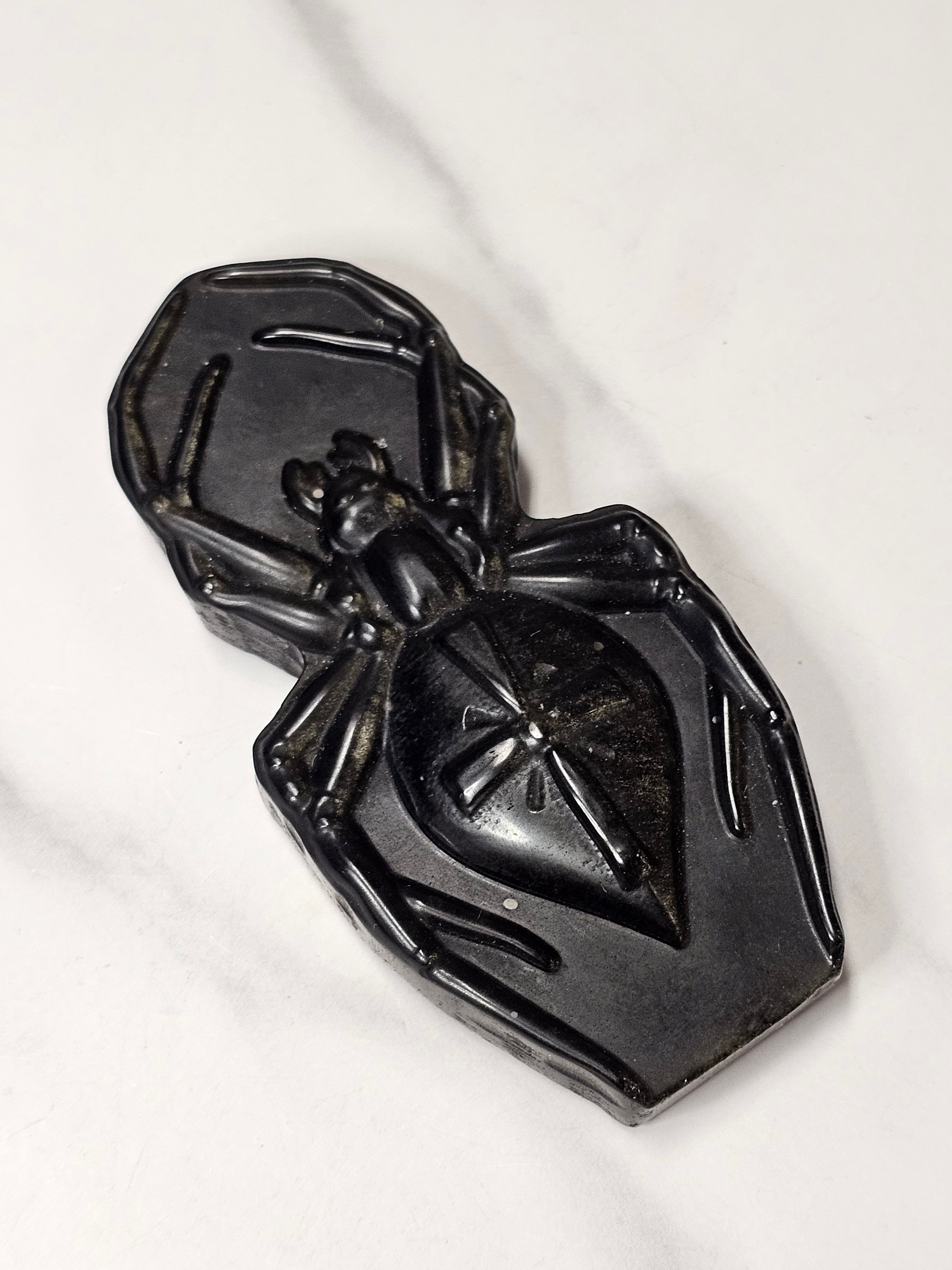 Spider Carving – Quartz Botanicals
